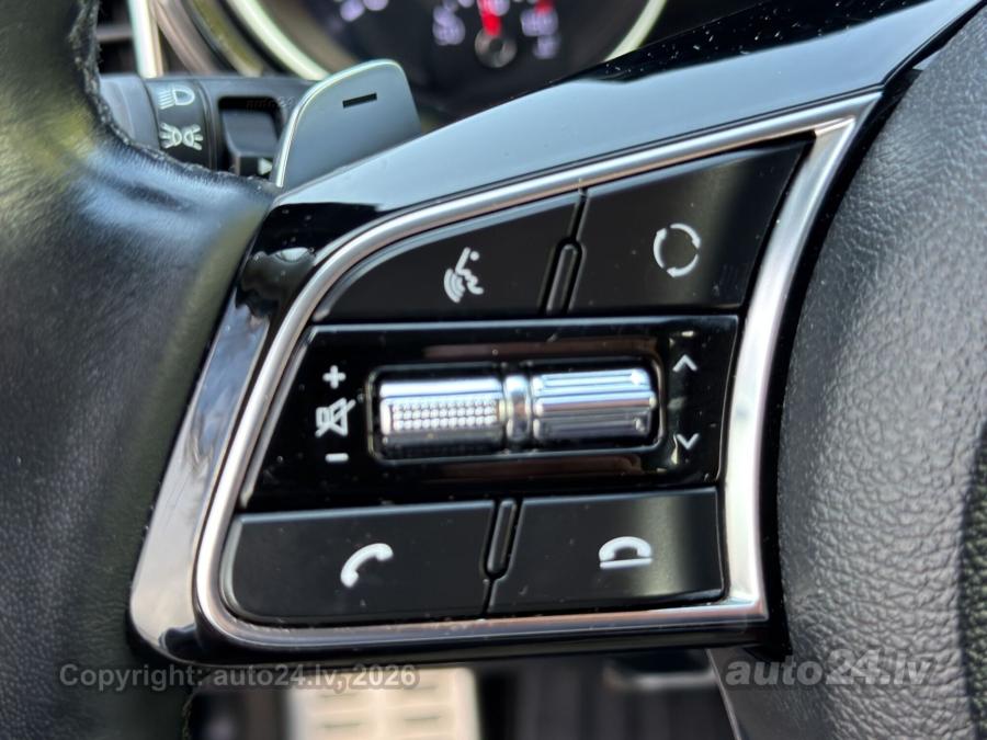 Balts Kia Ceed 2021 Pērnava, ar dzinēja tilpumu 1.50 L un nobraukumu 77 tūkst. km par 18850 €, foto 20 vietnē AUTOMOTO.COM.LV