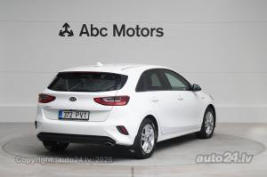 White Kia Ceed 2021 in Tallinn, with an engine capacity of 1.50 L and mileage of 107 thousand km for 14490 €, photo 5 on AUTOMOTO.COM.LV