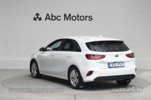 White Kia Ceed 2021 in Tallinn, with an engine capacity of 1.50 L and mileage of 107 thousand km for 14490 €, photo 7 on AUTOMOTO.COM.LV