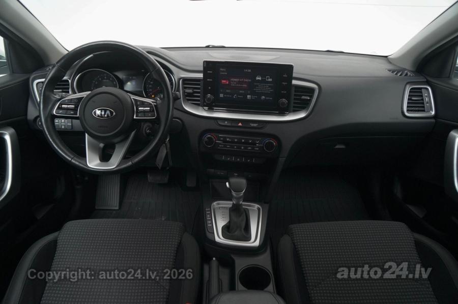 White Kia Ceed 2021 in Tallinn, with an engine capacity of 1.50 L and mileage of 107 thousand km for 14490 €, photo 9 on AUTOMOTO.COM.LV