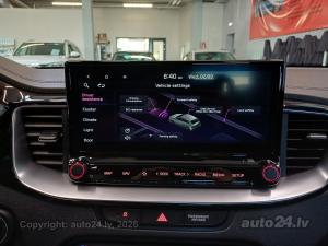 Balts Kia Ceed 2021 Tallina, ar dzinēja tilpumu 1.50 L un nobraukumu 63 tūkst. km par 18300 €, foto 17 vietnē AUTOMOTO.COM.LV