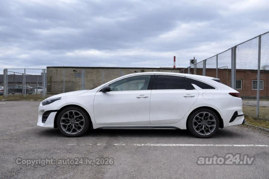 Balts Kia Ceed 2022 Tallina, ar dzinēja tilpumu 1.50 L un nobraukumu 50 tūkst. km par 19900 €, foto 2 vietnē AUTOMOTO.COM.LV