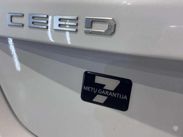 Balts Kia Ceed 2022 Viļņa, ar dzinēja tilpumu 1.00 L un nobraukumu 114 tūkst. km par 10950 €, foto 3 vietnē AUTOMOTO.COM.LV
