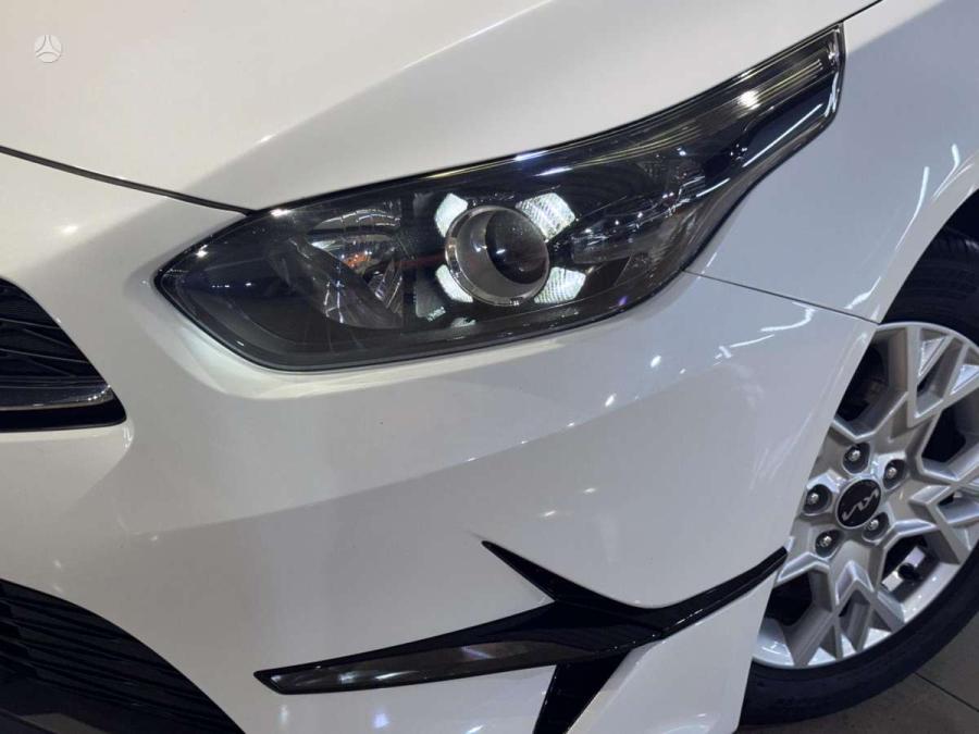 Balts Kia Ceed 2022 Viļņa, ar dzinēja tilpumu 1.00 L un nobraukumu 114 tūkst. km par 10950 €, foto 5 vietnē AUTOMOTO.COM.LV