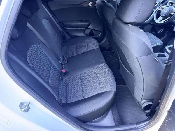 Balts Kia Ceed 2022 Viļņa, ar dzinēja tilpumu 1.00 L un nobraukumu 114 tūkst. km par 10950 €, foto 8 vietnē AUTOMOTO.COM.LV