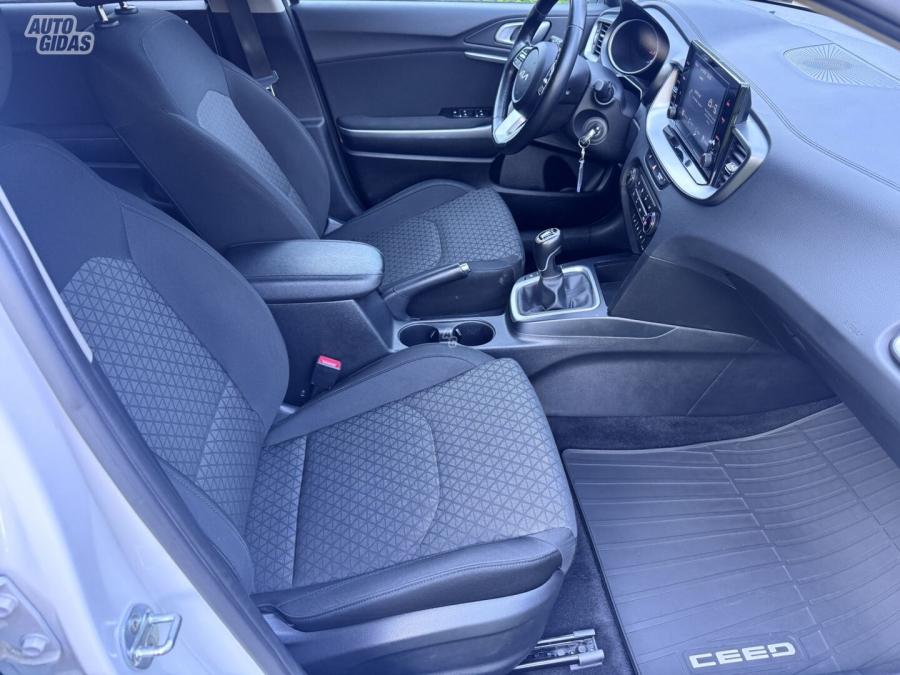 Balts Kia Ceed 2022 Avižieniai, ar dzinēja tilpumu 1.00 L un nobraukumu 114 tūkst. km par 10950 €, foto 8 vietnē AUTOMOTO.COM.LV
