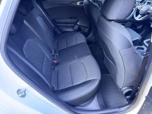 Balts Kia Ceed 2022 Avižieniai, ar dzinēja tilpumu 1.00 L un nobraukumu 114 tūkst. km par 10950 €, foto 9 vietnē AUTOMOTO.COM.LV