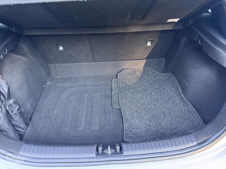 Balts Kia Ceed 2022 Avižieniai, ar dzinēja tilpumu 1.00 L un nobraukumu 114 tūkst. km par 10950 €, foto 10 vietnē AUTOMOTO.COM.LV