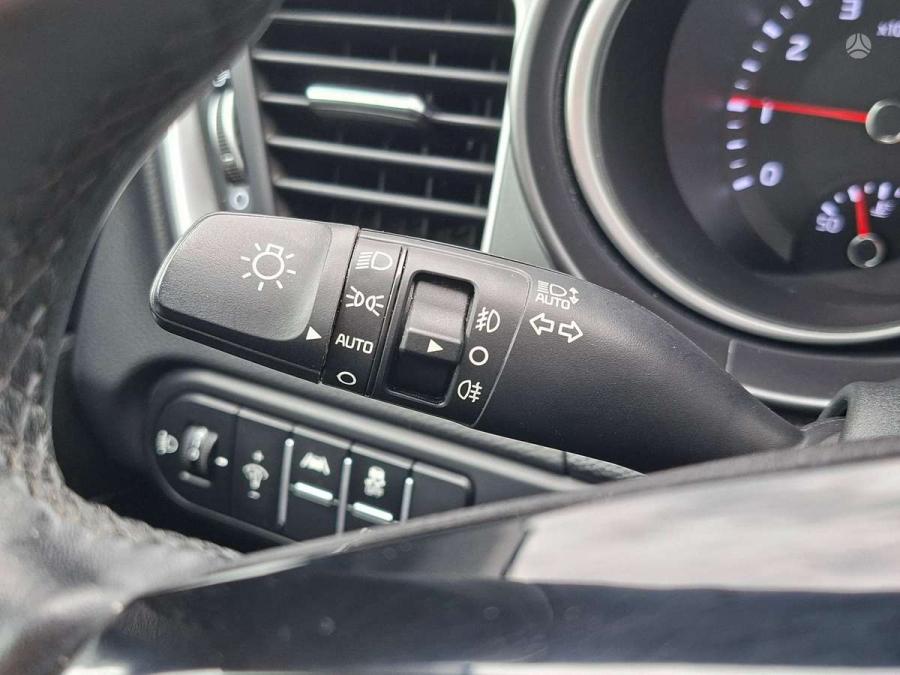 White Kia Ceed 2022 in Vilnius, with an engine capacity of 1.00 L and mileage of 55 thousand km for 13400 €, photo 16 on AUTOMOTO.COM.LV