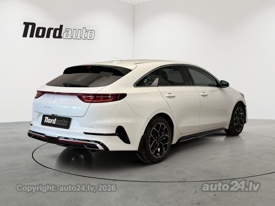 Balts Kia Ceed 2023 Tallina, ar dzinēja tilpumu 1.50 L un nobraukumu 58 tūkst. km par 22900 €, foto 3 vietnē AUTOMOTO.COM.LV