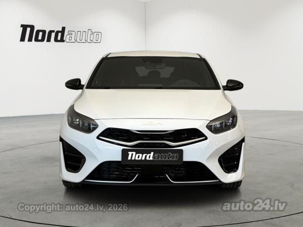 White Kia Ceed 2023 in Tallinn, with an engine capacity of 1.50 L and mileage of 58 thousand km for 22900 €, photo 3 on AUTOMOTO.COM.LV