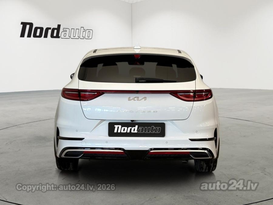 Balts Kia Ceed 2023 Tallina, ar dzinēja tilpumu 1.50 L un nobraukumu 58 tūkst. km par 22900 €, foto 5 vietnē AUTOMOTO.COM.LV