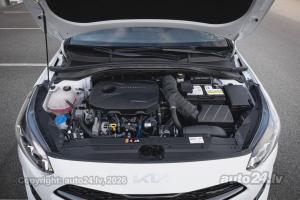 White Kia Ceed 2023 in Tartu, with an engine capacity of 1.60 L and mileage of 14 thousand km for 27900 €, photo 25 on AUTOMOTO.COM.LV