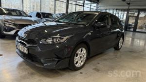 Balts Kia Ceed 2024 Rīga, ar dzinēja tilpumu 1.50 L un nobraukumu 35 tūkst. km par 18500 €, foto  vietnē AUTOMOTO.COM.LV