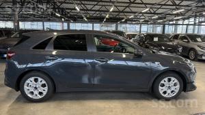 Balts Kia Ceed 2024 Rīga, ar dzinēja tilpumu 1.50 L un nobraukumu 35 tūkst. km par 18500 €, foto 6 vietnē AUTOMOTO.COM.LV