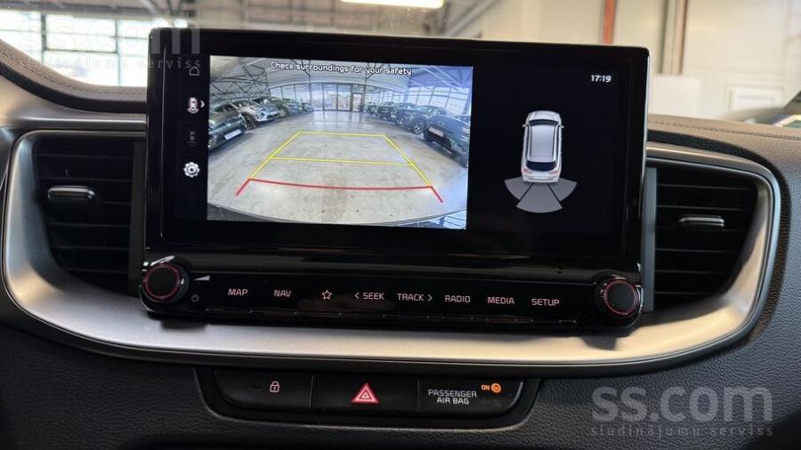 Balts Kia Ceed 2024 Rīga, ar dzinēja tilpumu 1.50 L un nobraukumu 35 tūkst. km par 18500 €, foto 22 vietnē AUTOMOTO.COM.LV