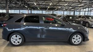 Balts Kia Ceed 2024 Rīga, ar dzinēja tilpumu 1.50 L un nobraukumu 35 tūkst. km par 1850000 €, foto 5 vietnē AUTOMOTO.COM.LV