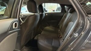 Balts Kia Ceed 2024 Rīga, ar dzinēja tilpumu 1.50 L un nobraukumu 35 tūkst. km par 1850000 €, foto 12 vietnē AUTOMOTO.COM.LV