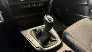 Balts Kia Ceed 2024 Rīga, ar dzinēja tilpumu 1.50 L un nobraukumu 35 tūkst. km par 1850000 €, foto 22 vietnē AUTOMOTO.COM.LV