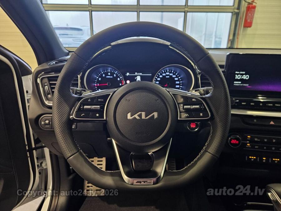 Balts Kia Ceed 2026 Pērnava, ar dzinēja tilpumu 1.60 L un nobraukumu 1 tūkst. km par 29300 €, foto 6 vietnē AUTOMOTO.COM.LV