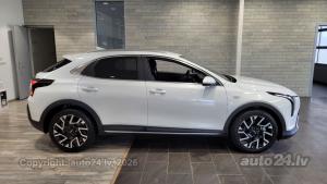 White Kia Ceed 2026 in Parnu, with an engine capacity of 1.60 L and mileage of 0 thousand km for 27960 €, photo 5 on AUTOMOTO.COM.LV