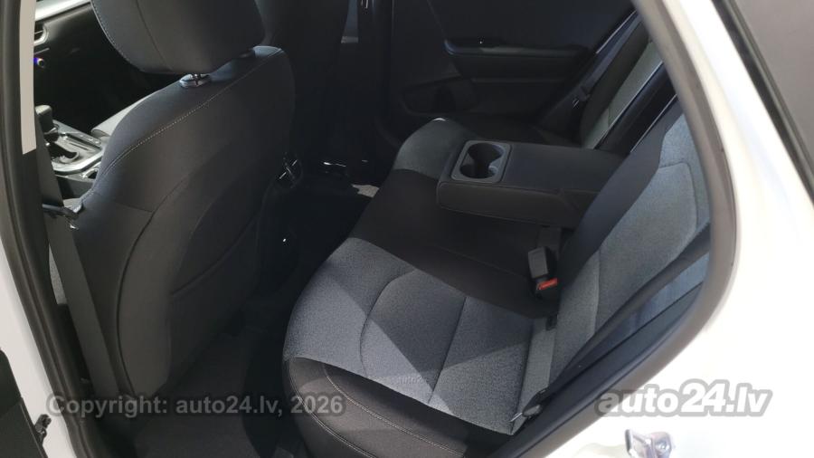 White Kia Ceed 2026 in Parnu, with an engine capacity of 1.60 L and mileage of 0 thousand km for 27960 €, photo 11 on AUTOMOTO.COM.LV