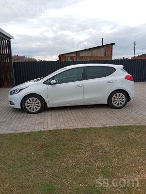 Balts Kia Ceed 2014 Daugavpils, ar dzinēja tilpumu 1.40 L un nobraukumu 154 tūkst. km par 3550 €, foto 3 vietnē AUTOMOTO.COM.LV
