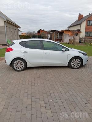Balts Kia Ceed 2014 Daugavpils, ar dzinēja tilpumu 1.40 L un nobraukumu 154 tūkst. km par 3550 €, foto 5 vietnē AUTOMOTO.COM.LV
