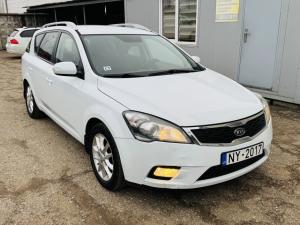 Balts Kia Ceed 2010 Rīga, ar dzinēja tilpumu 1.60 L un nobraukumu 215 tūkst. km par 2550 €, foto  vietnē AUTOMOTO.COM.LV