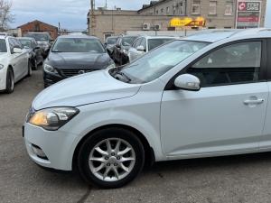Белый Киа Сид 2010 в Рига, объемом двигателя 1.60 л и пробегом 215 тыс. км за 2550 €, фото 20 на AUTOMOTO.COM.LV