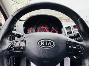 Белый Киа Сид 2010 в Рига, объемом двигателя 1.60 л и пробегом 215 тыс. км за 2550 €, фото 29 на AUTOMOTO.COM.LV