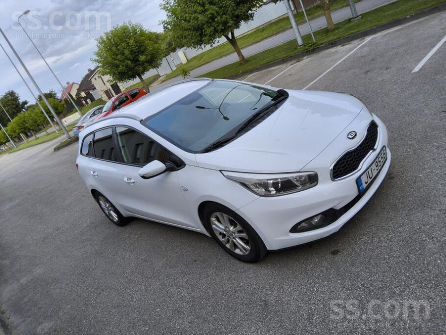Balts Kia Ceed 2012 Daugavpils, ar dzinēja tilpumu 1.60 L un nobraukumu 327 tūkst. km par 3600 €, foto 1 vietnē AUTOMOTO.COM.LV