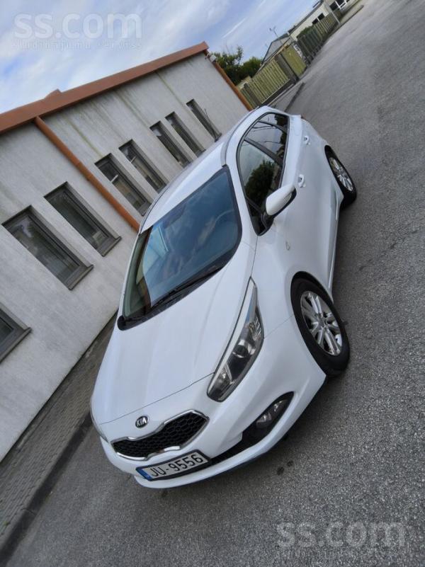 Balts Kia Ceed 2012 Daugavpils, ar dzinēja tilpumu 1.60 L un nobraukumu 327 tūkst. km par 3600 €, foto 2 vietnē AUTOMOTO.COM.LV