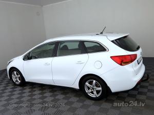 White Kia Ceed 2012 in Tallinn, with an engine capacity of 1.60 L and mileage of 325 thousand km for 3499 €, photo 5 on AUTOMOTO.COM.LV
