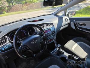 Balts Kia Ceed 2013 Ventspils, ar dzinēja tilpumu 1.60 L un nobraukumu 379 tūkst. km par 3650 €, foto 10 vietnē AUTOMOTO.COM.LV
