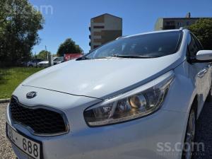 Balts Kia Ceed 2013 Ventspils, ar dzinēja tilpumu 1.60 L un nobraukumu 379 tūkst. km par 3650 €, foto 18 vietnē AUTOMOTO.COM.LV
