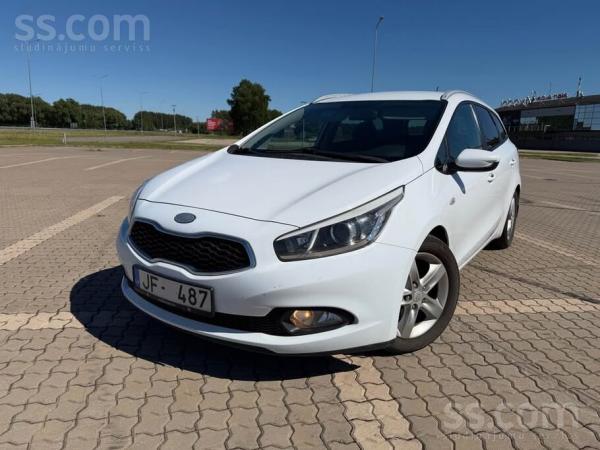 Белый Киа Сид 2013 в Рига, объемом двигателя 1.60 л и пробегом 265 тыс. км за 2900 €, фото 7 на AUTOMOTO.COM.LV