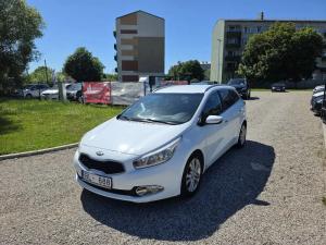 Balts Kia Ceed 2013 Ventspils, ar dzinēja tilpumu 1.60 L un nobraukumu 379 tūkst. km par 3650 €, foto  vietnē AUTOMOTO.COM.LV