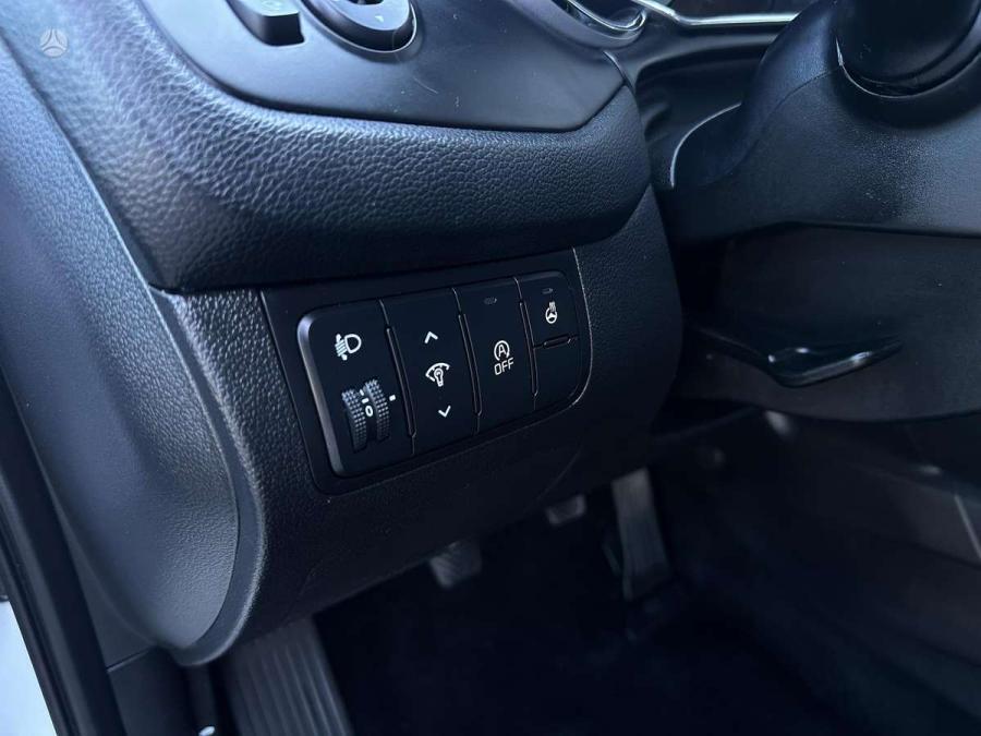 Balts Kia Ceed 2013 Telšiai, ar dzinēja tilpumu 1.60 L un nobraukumu 239 tūkst. km par 4500 €, foto 12 vietnē AUTOMOTO.COM.LV