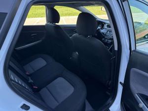 Balts Kia Ceed 2013 Telšiai, ar dzinēja tilpumu 1.60 L un nobraukumu 239 tūkst. km par 4500 €, foto 18 vietnē AUTOMOTO.COM.LV