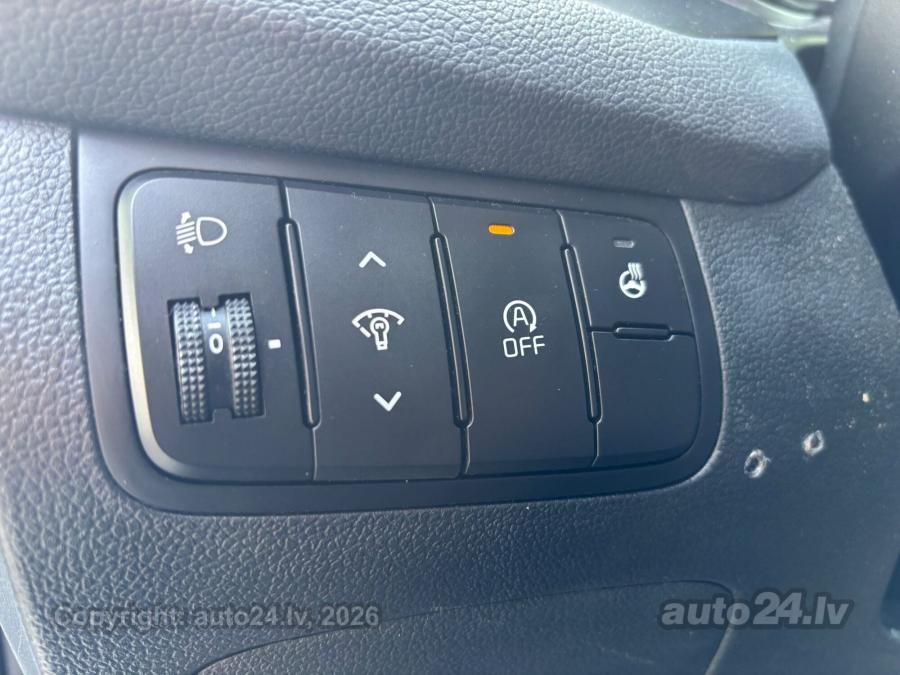 White Kia Ceed 2013 in Paide, with an engine capacity of 1.40 L and mileage of 132 thousand km for 5490 €, photo 18 on AUTOMOTO.COM.LV