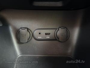 White Kia Ceed 2013 in Paide, with an engine capacity of 1.40 L and mileage of 132 thousand km for 5490 €, photo 19 on AUTOMOTO.COM.LV