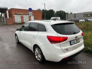 Balts Kia Ceed 2016 Tallina, ar dzinēja tilpumu 1.60 L un nobraukumu 225 tūkst. km par 6500 €, foto 4 vietnē AUTOMOTO.COM.LV