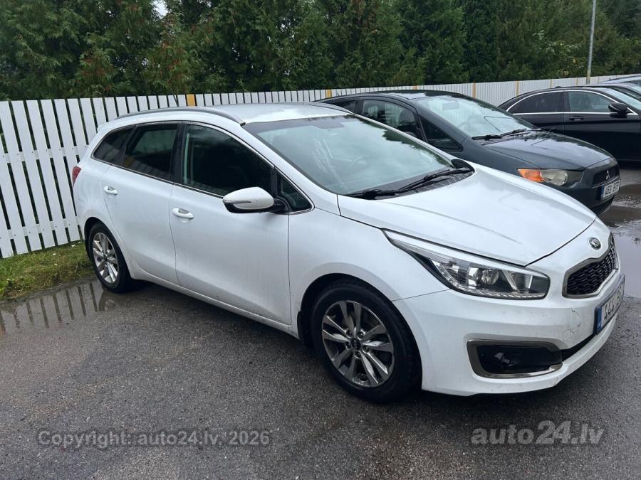 Balts Kia Ceed 2016 Tallina, ar dzinēja tilpumu 1.60 L un nobraukumu 225 tūkst. km par 6500 €, foto 5 vietnē AUTOMOTO.COM.LV