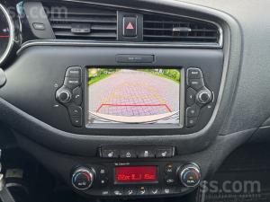 White Kia Ceed 2016 in Riga, with an engine capacity of 1.60 L and mileage of 225 thousand km for 5950 €, photo 10 on AUTOMOTO.COM.LV