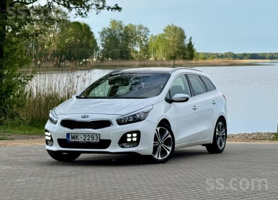 White Kia Ceed 2016 in Riga, with an engine capacity of 1.60 L and mileage of 224 thousand km for 5750 €, photo 1 on AUTOMOTO.COM.LV