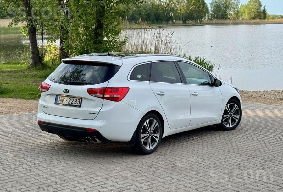 White Kia Ceed 2016 in Riga, with an engine capacity of 1.60 L and mileage of 224 thousand km for 5750 €, photo 5 on AUTOMOTO.COM.LV