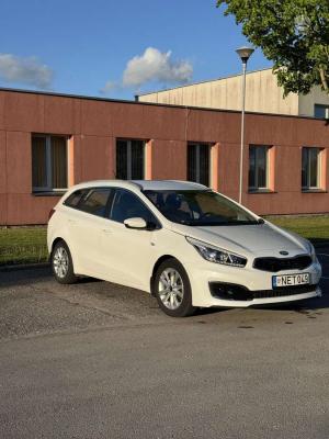 White Kia Ceed 2016 in Plunge, with an engine capacity of 1.59 L and mileage of 273 thousand km for 5500 €, photo  on AUTOMOTO.COM.LV