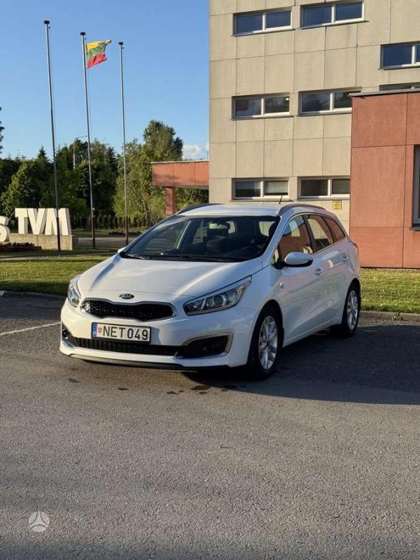 Balts Kia Ceed 2016 Plungė, ar dzinēja tilpumu 1.59 L un nobraukumu 273 tūkst. km par 5500 €, foto 3 vietnē AUTOMOTO.COM.LV