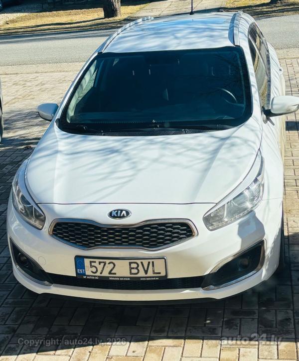 White Kia Ceed 2017 in Rakvere, with an engine capacity of 1.60 L and mileage of 218 thousand km for 6600 €, photo 1 on AUTOMOTO.COM.LV